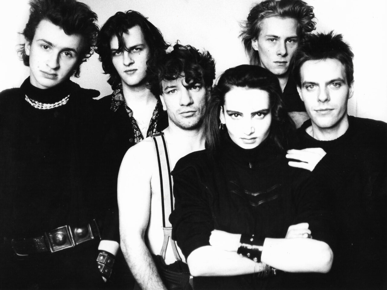 MONA MUR // Vocalist // Composer // Audio Designer